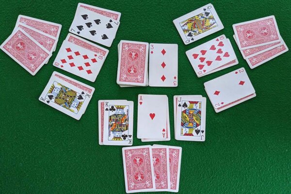 How to Play Trash Card Game: A Fun Family Favorite