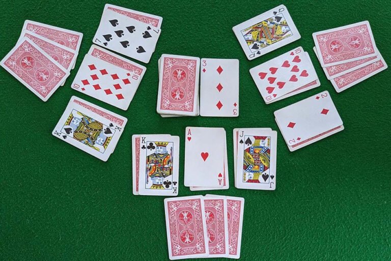 How to Play Trash Card Game: A Fun Family Favorite